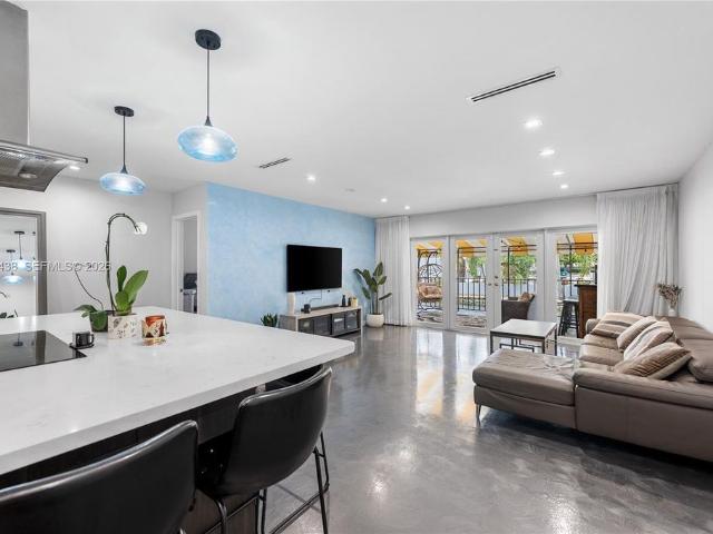 Luxury Townhouse for rent in Miami Lakes, Florida
