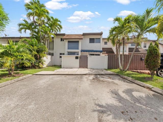 Luxury Townhouse for rent in Miami, United States