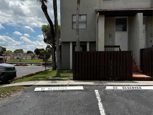 Luxury Townhouse for rent in Miami, United States