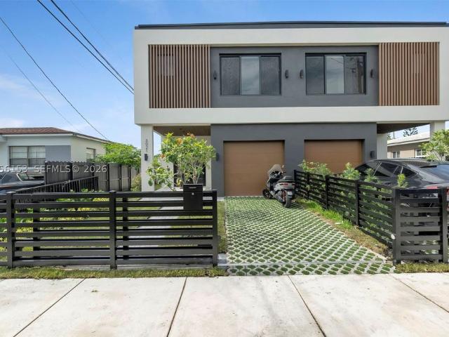 Luxury Townhouse for rent in Miami, United States