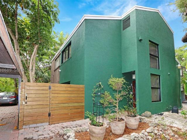 Luxury Townhouse for rent in Miami, United States