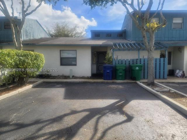 Luxury Townhouse for rent in Miramar, United States
