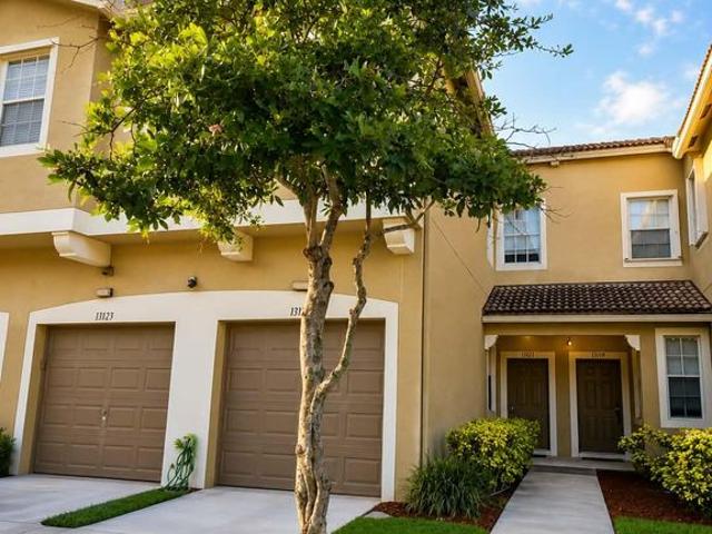 Luxury Townhouse for rent in Miramar, United States