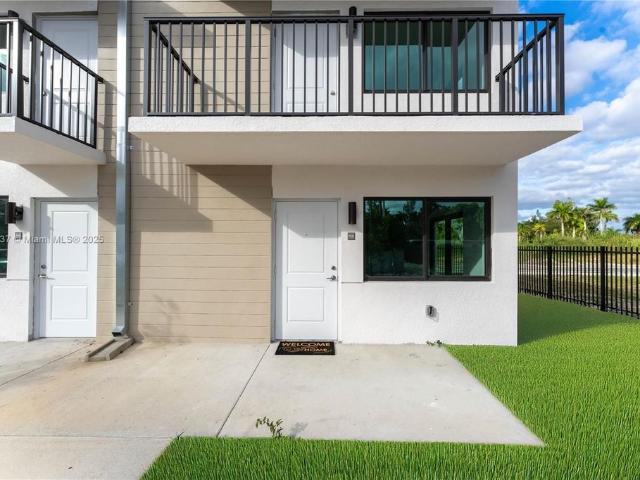 Luxury Townhouse for rent in North Miami Beach, Florida