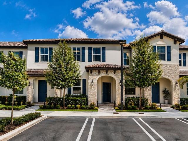 Luxury Townhouse for rent in North Miami, United States