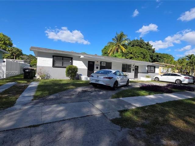 Luxury Townhouse for rent in North Miami, United States