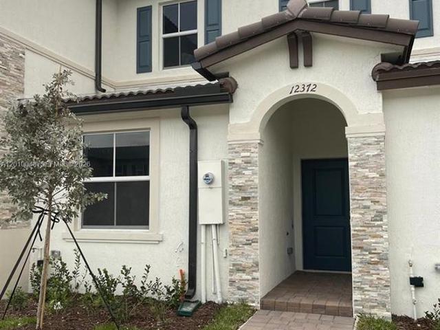 Luxury Townhouse for rent in North Miami, United States