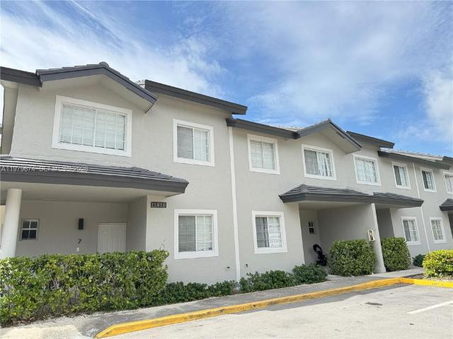 Luxury Townhouse for rent in North Miami, United States