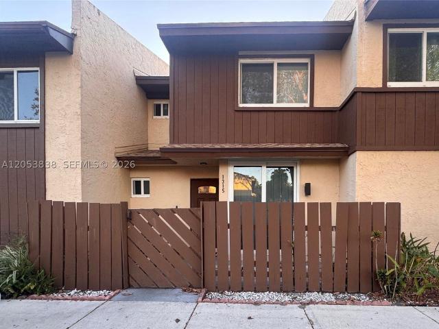 Luxury Townhouse for rent in North Lauderdale, United States