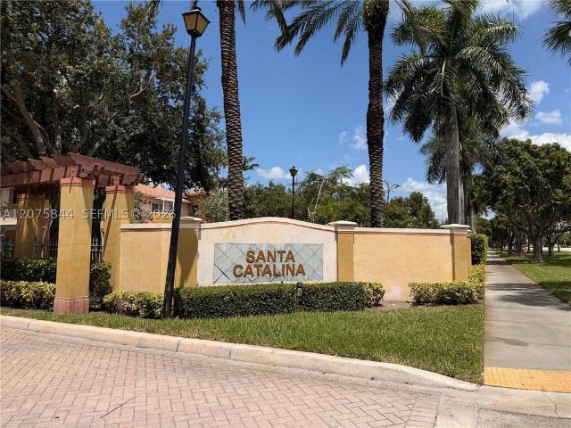 Luxury Townhouse for rent in North Lauderdale, United States