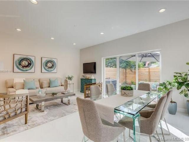 Luxury Townhouse for rent in Oakland Park, Florida