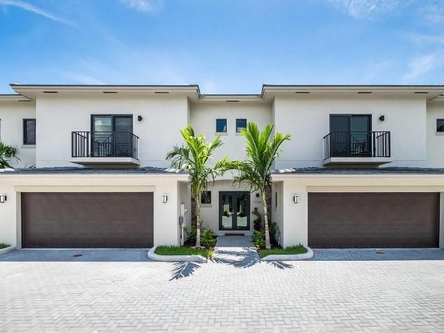 Luxury Townhouse for rent in Oakland Park, Florida