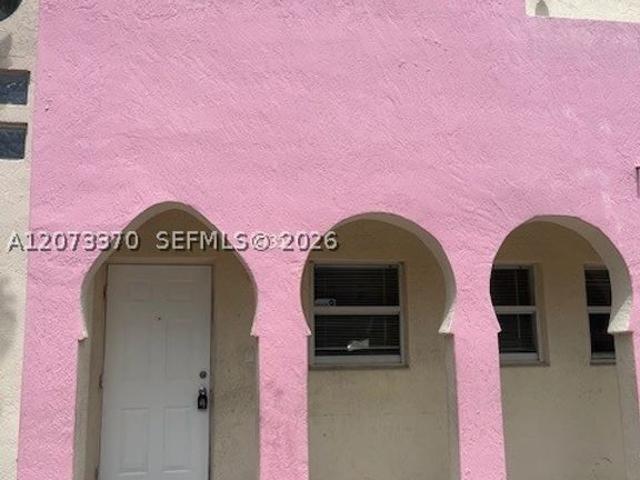 Luxury Townhouse for rent in Opa locka North historical, Florida