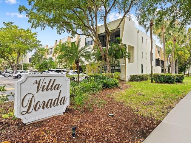Luxury Townhouse for rent in Aventura, Florida
