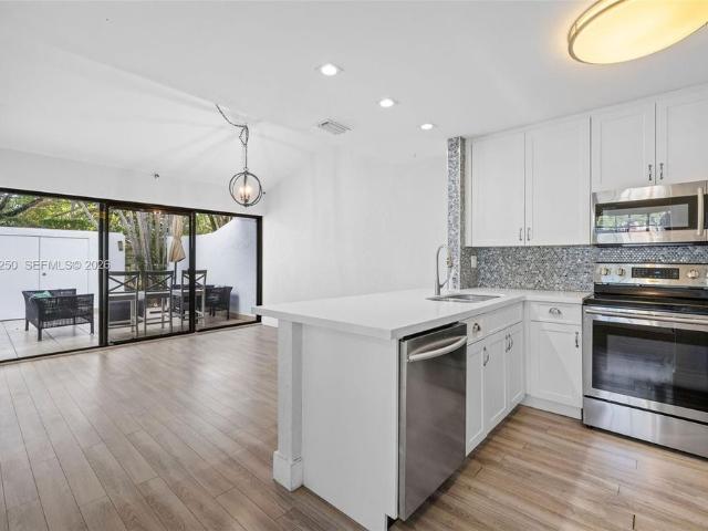 Luxury Townhouse for rent in Aventura, Florida