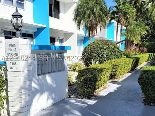 Luxury Townhouse for rent in Bay Harbor Islands, United States