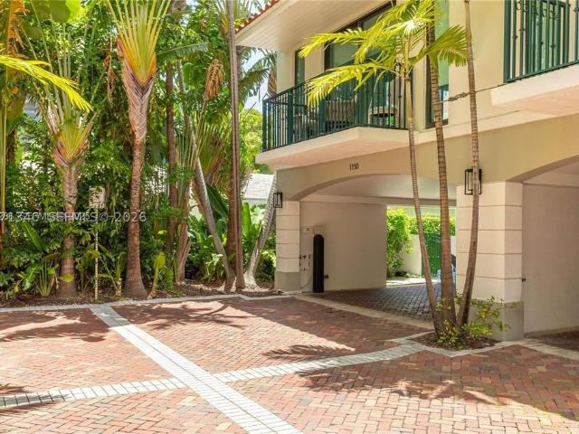 Luxury Townhouse for rent in Bay Harbor Islands, Florida