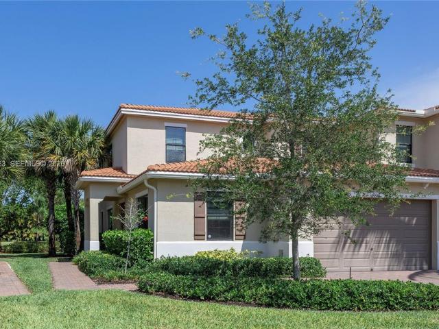Luxury Townhouse for rent in Boca Raton, Florida