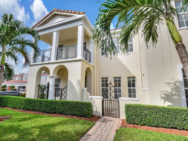 Luxury Townhouse for rent in Boca Raton, Florida