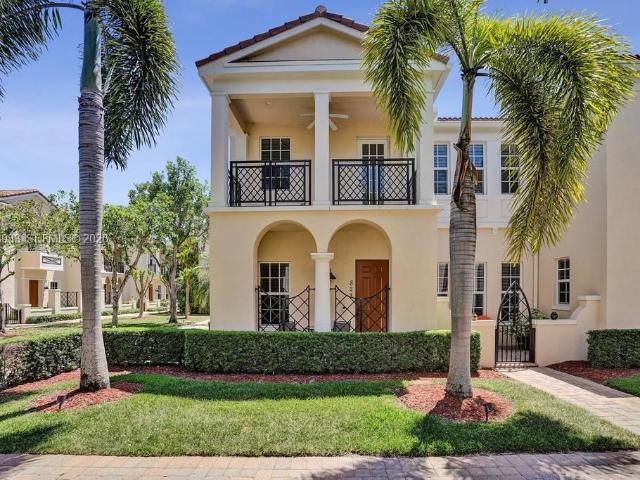 Luxury Townhouse for rent in Boca Raton, Florida