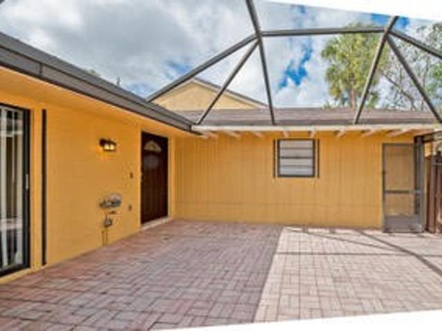 Luxury Townhouse for rent in Boca Raton, Florida