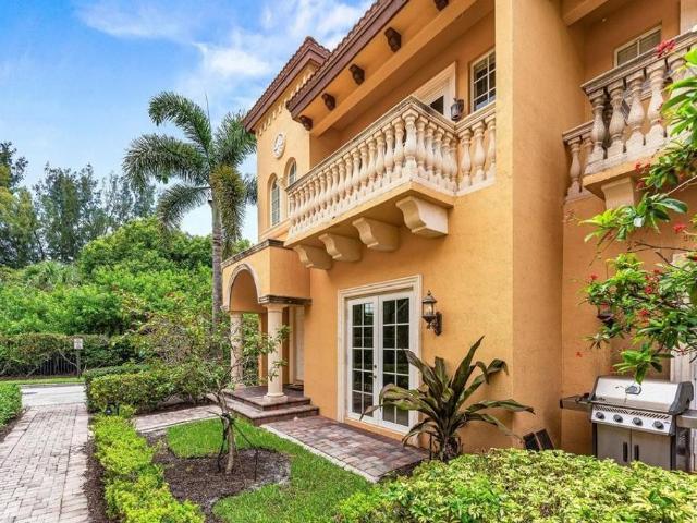 Luxury Townhouse for rent in Boca Raton, United States