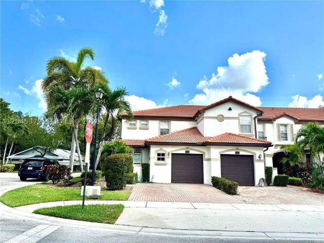 Luxury Townhouse for rent in Cooper City, Florida