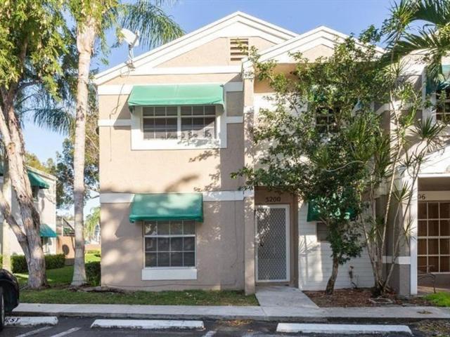 Luxury Townhouse for rent in Cooper City, United States