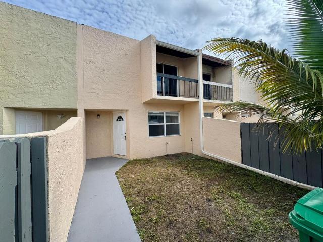 Luxury Townhouse for rent in Davie, Florida