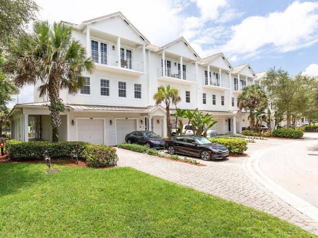 Luxury Townhouse for rent in Davie, United States