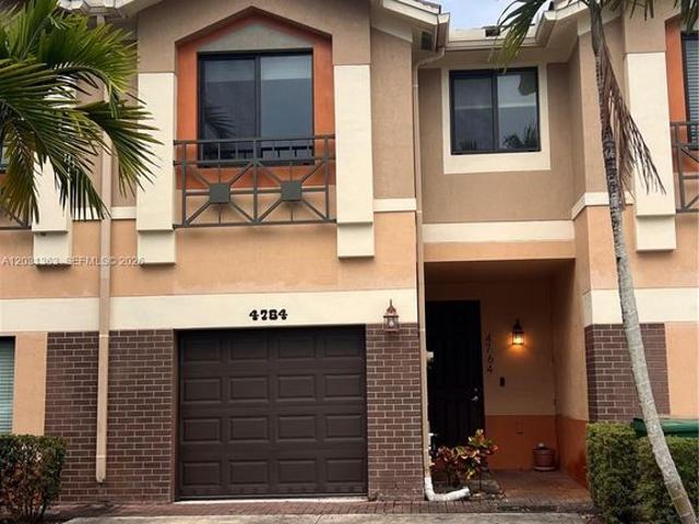 Luxury Townhouse for rent in Davie, United States