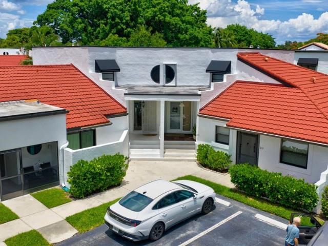 Luxury Townhouse for rent in Deerfield Beach, Florida