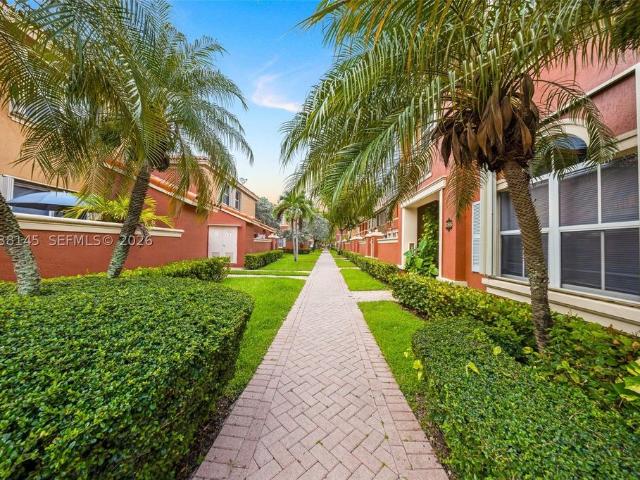 Luxury Townhouse for rent in Doral, Florida