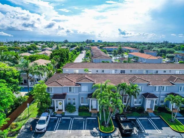 Luxury Townhouse for rent in Doral, Florida
