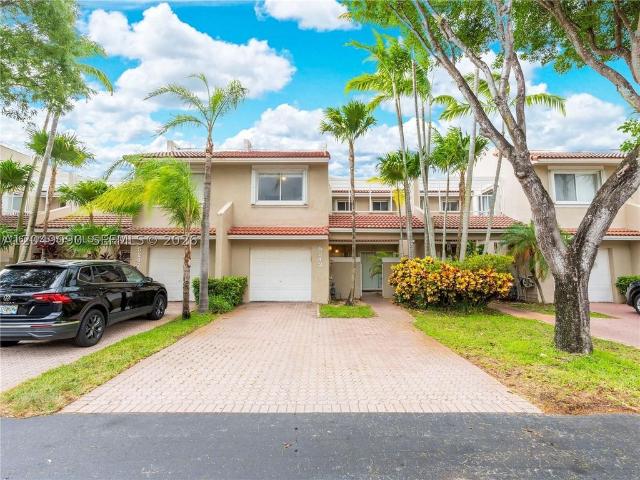 Luxury Townhouse for rent in Doral, Florida