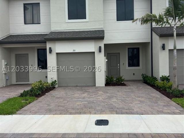Luxury Townhouse for rent in Florida City, United States
