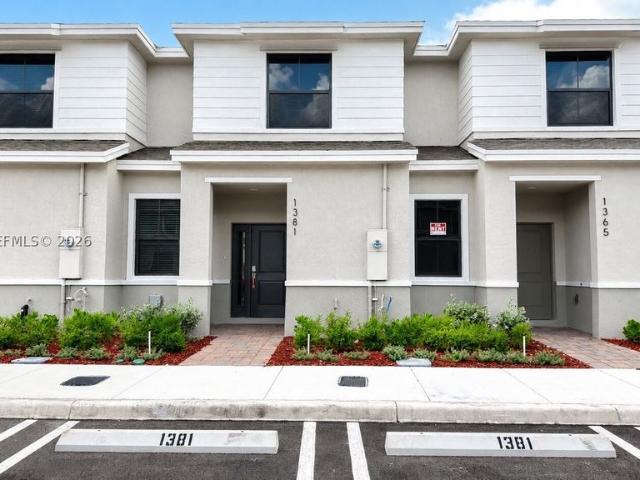 Luxury Townhouse for rent in Florida City, Florida