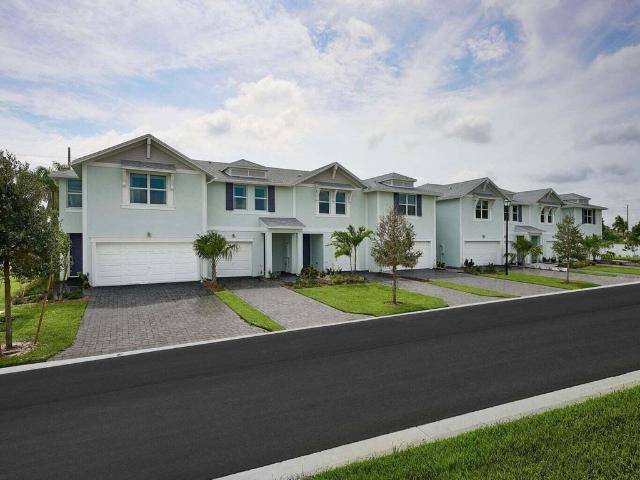Luxury Townhouse for rent in Fort Pierce, Florida