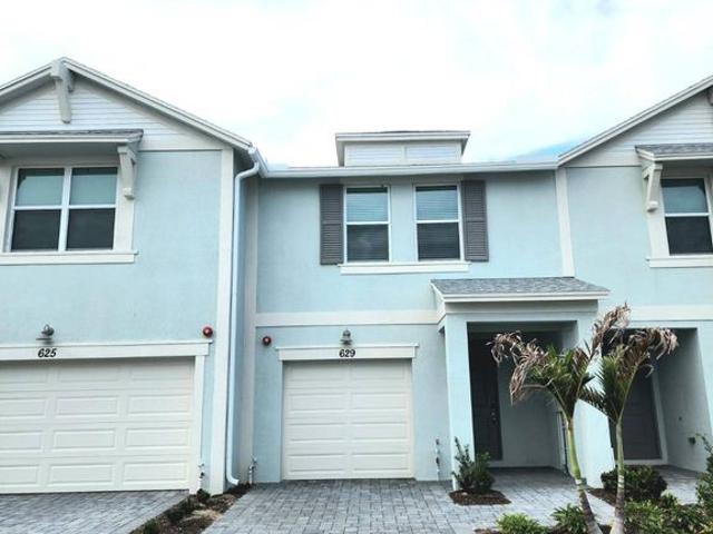 Luxury Townhouse for rent in Fort Pierce, Florida