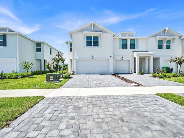 Luxury Townhouse for rent in Fort Pierce, Florida