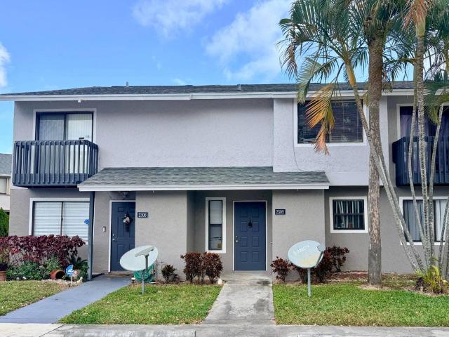 Luxury Townhouse for rent in Greenacres City, Florida