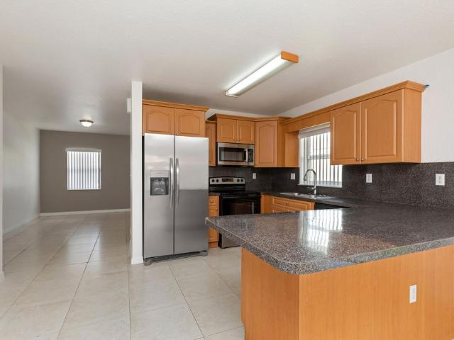 Luxury Townhouse for rent in Hallandale, Florida