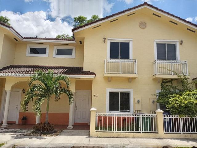 Luxury Townhouse for rent in Hialeah, Florida