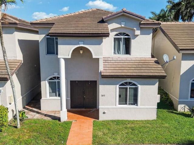 Luxury Townhouse for rent in Hialeah, Florida