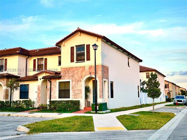 Luxury Townhouse for rent in Hialeah, United States