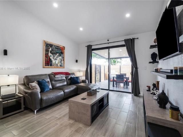 Luxury Townhouse for rent in Hialeah, United States