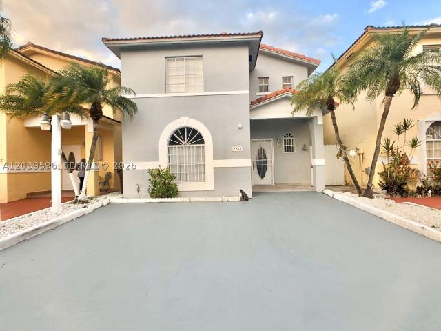 Luxury Townhouse for rent in Hialeah, United States