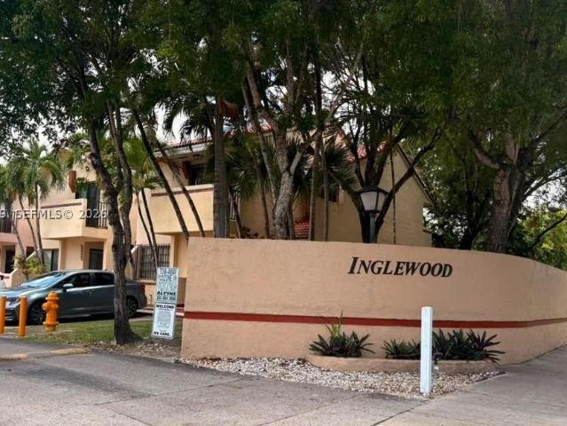 Luxury Townhouse for rent in Hialeah, United States