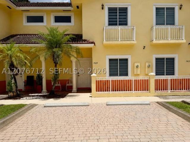 Luxury Townhouse for rent in Hialeah, United States