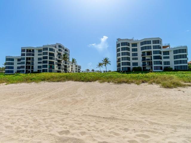 Luxury Townhouse for rent in Highland Beach, United States